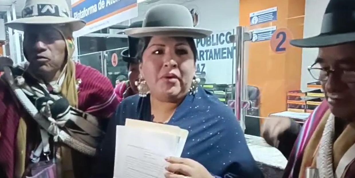 Concejala Paco presenta denuncia contra Chain por acoso político ...
