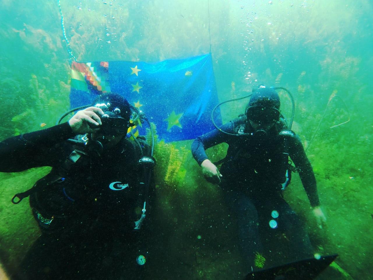 Armada concluye con éxito curso de buceo militar en el lago Titicaca ...